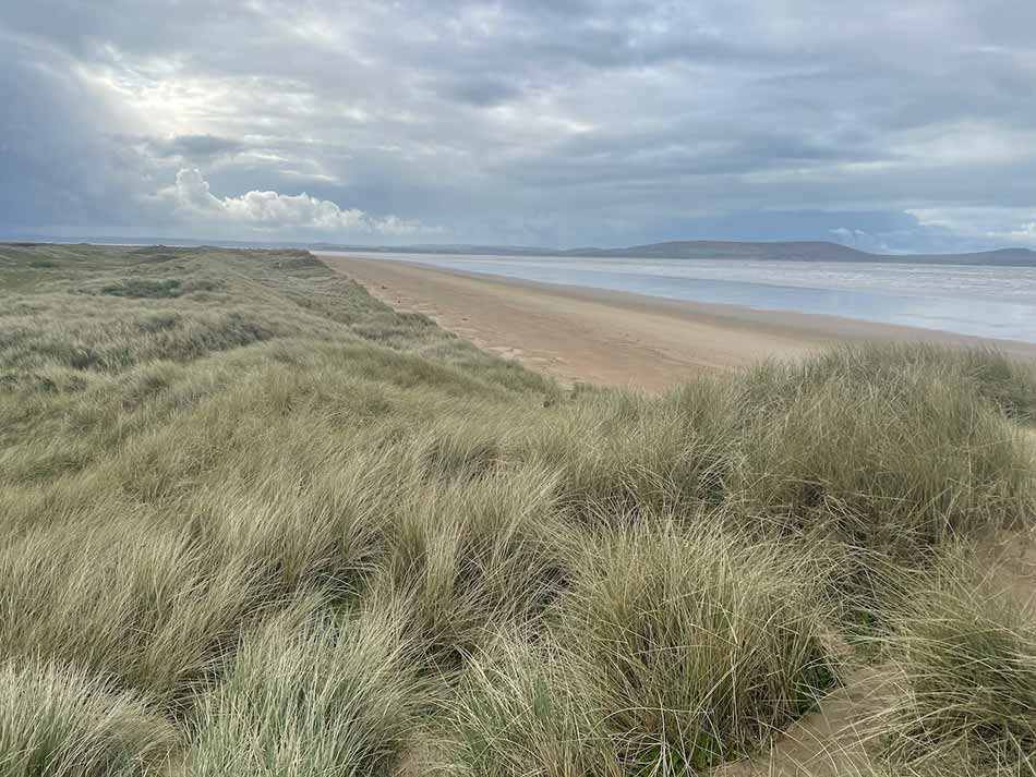 Wales Coast Path Run - Burry Port to Ferryside - A Simple Life of Luxury
