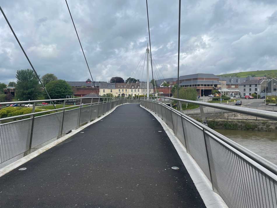 Wales Coast Path Run - Ferryside to Llansteffan - A Simple Life of Luxury