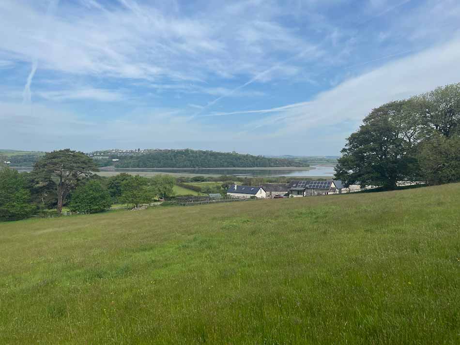 Wales Coast Path Run - Llansteffan to Laugharne - A Simple Life of Luxury