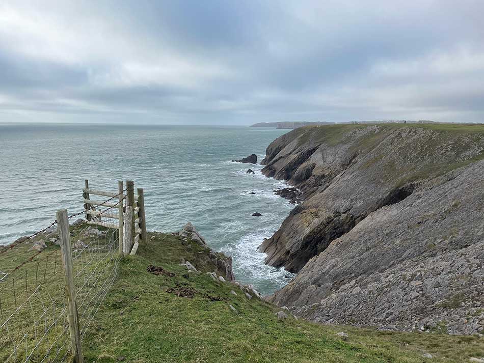 Wales Coast Path Run - Tenby to Manorbier - A Simple Life of Luxury