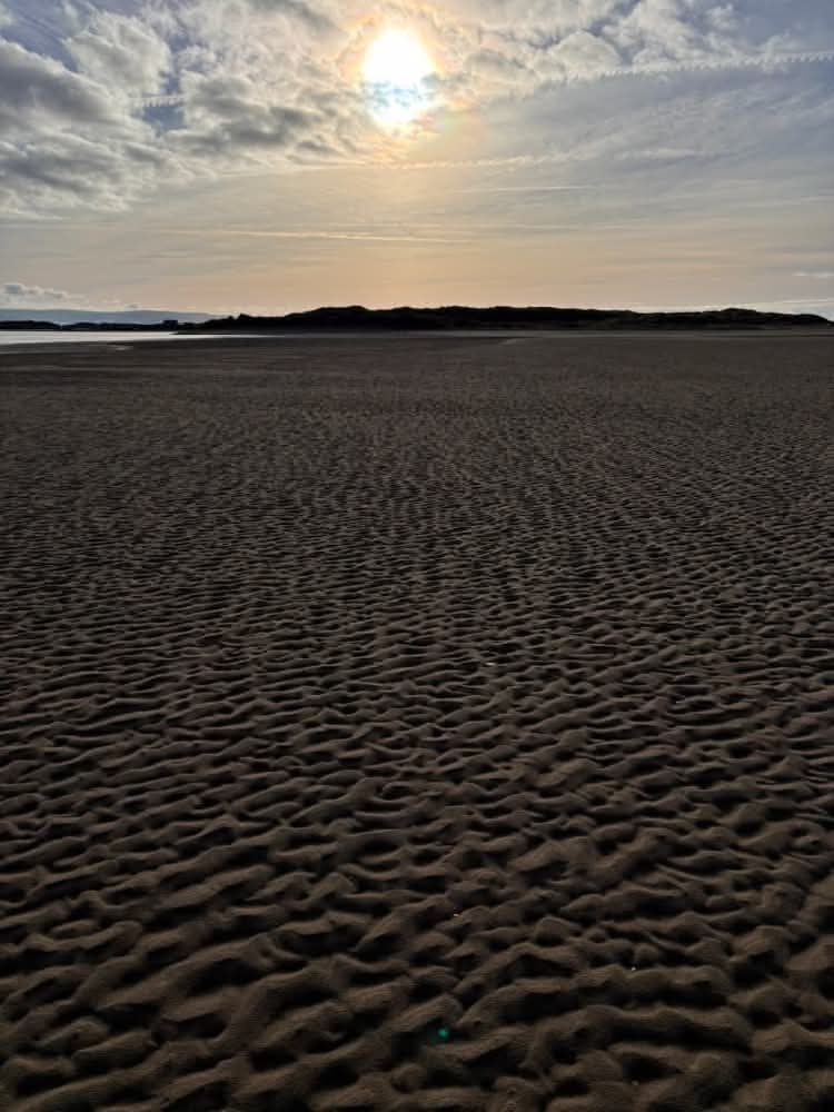 Surf, Sun, Sand and Snow at Ynyslas - A Simple Life of Luxury